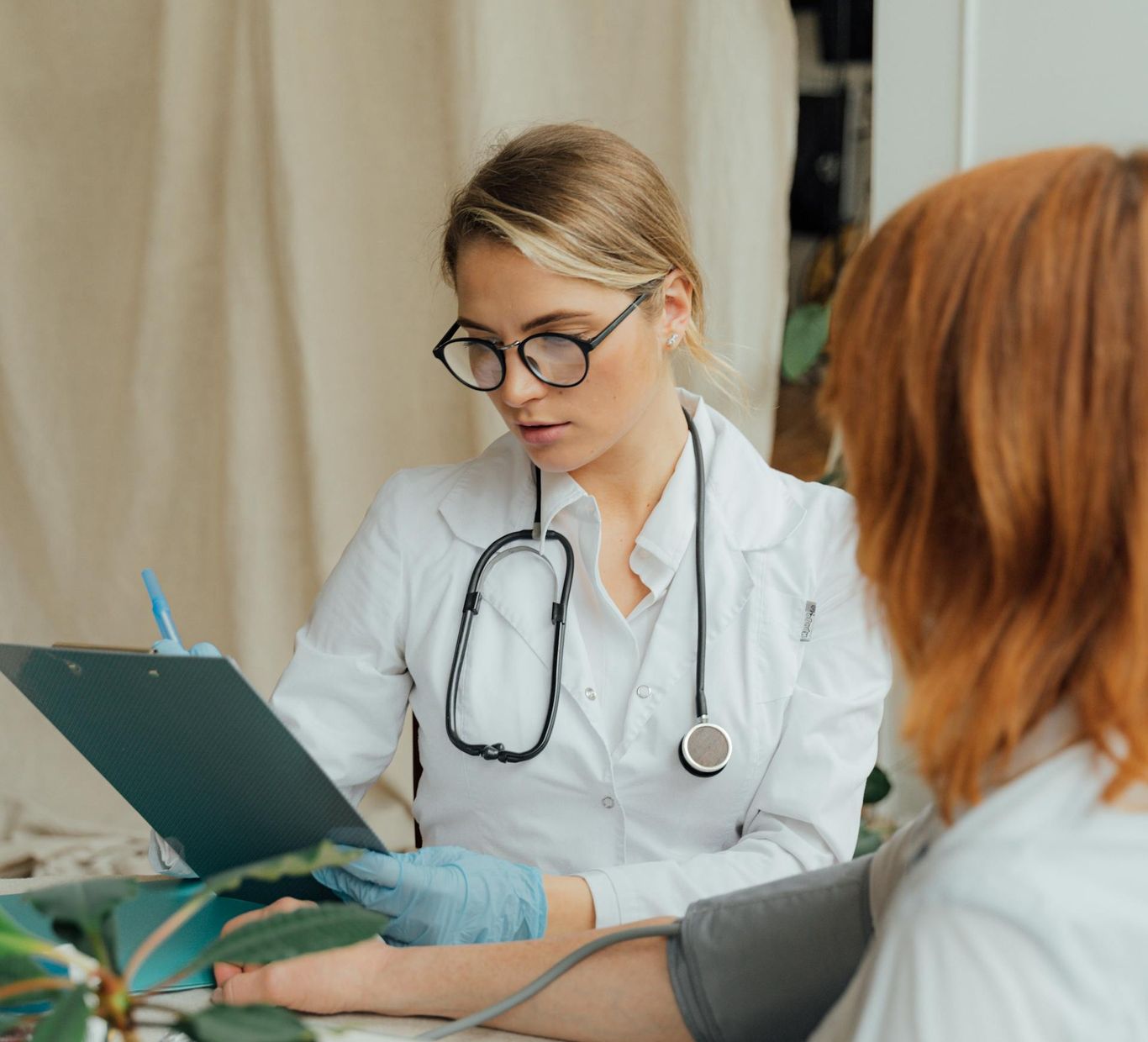 Jouw medisch dossier en werknemergegevens: Wat mag je ermee? - ZekerArbo